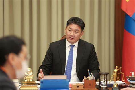 Ерөнхийлөгч тэтгэвэр тэтгэмж нэмэхийг Засгийн газарт чиглэл болгов Mn