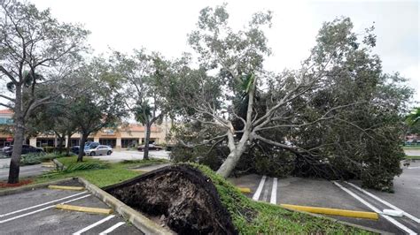 အန္တရာယ် ကြီးတဲ့ ဟာရီကိန်း Ian ဖလော်ရီဒါ ကုန်းတွင်း ဝင်ရောက်