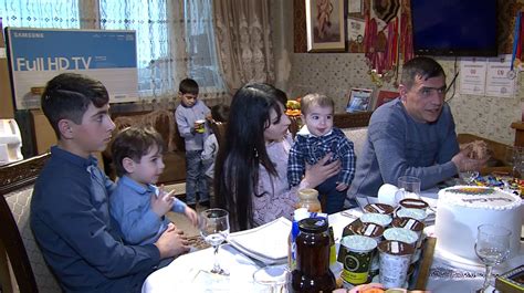 Մարտի 8 ի առթիվ Կարեն Վարդանյանը Լոռու մարզի մինչև 18 տարեկան 4 և ավելի