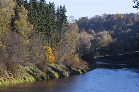Gauja Vai Daugava Iedzīvotāji Nezina Kura Ir Latvijas Garākā Upe Nralv