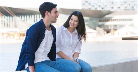 9 Classy Ways To Deal With Someone Who Keeps Overstepping Your Personal Boundaries