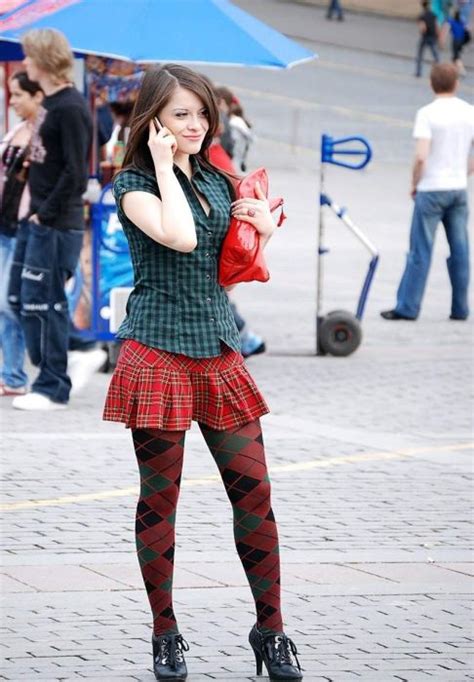 Candid Photos Of Girls 35 Pics