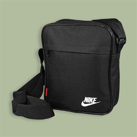 Сумка барсетка месенджер Nike — цена 450 грн в каталоге Барсетки Купить аксессуары по доступной