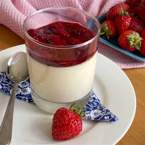 Strawberry Panna Cotta Vj Cooks