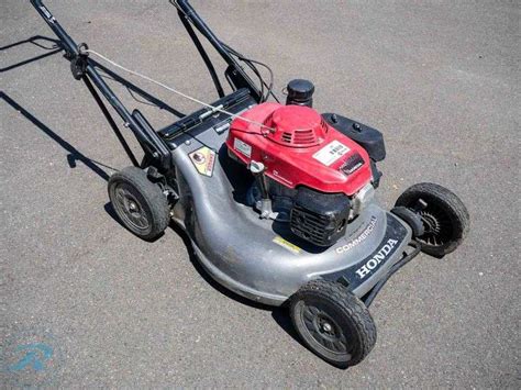 Honda Hrc216 Commercial Lawn Mower Gas Roller Auctions