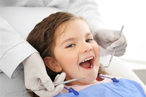 La Première Visite De Lenfant Chez Le Dentiste Blog