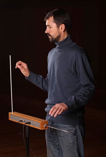 Theremin How It Works History And Popular Models