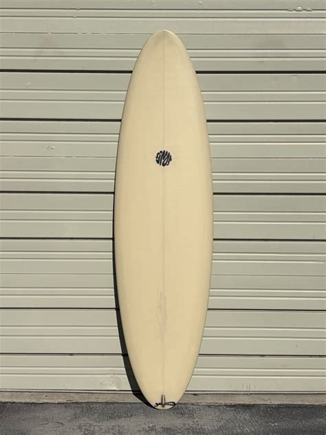 Simon Jones Designs 62” Remote Location Cream Surfboard