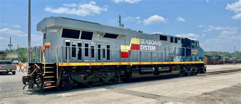 CSXs Seaboard System Heritage Locomotive Makes Its Debut Trains