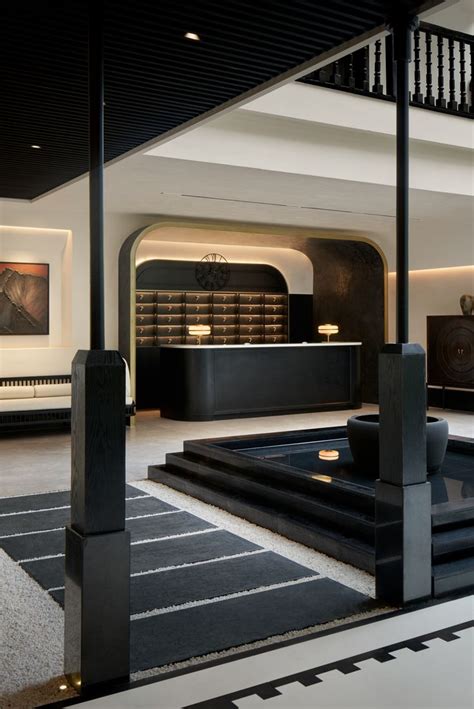 Fang Tang의 새로운 디자인 와비사비 스타일이 저택의 스타일과 어우러져 집안의 온도를 감싸줍니다 Hotels Design Hotel Interiors