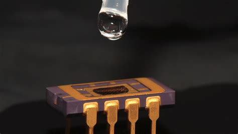 UB Researchers Report Quantum Limit Approaching Chemical Sensing Chip STATNANO