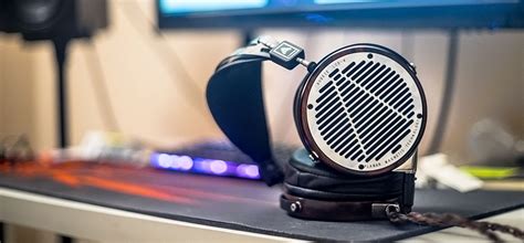 Headphones Meme Porn Jumping On That Latest Meme Train Lol