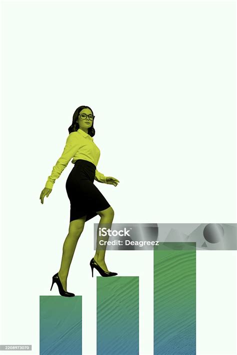 복합 콜라주 트렌드 아트 워크 템플릿 디자인 전문 사무실 인적 자원 작업 관리자 젊은 여성 비즈니스 정장 걸어 20 24세에 대한 스톡 사진 및 기타 이미지 Istock