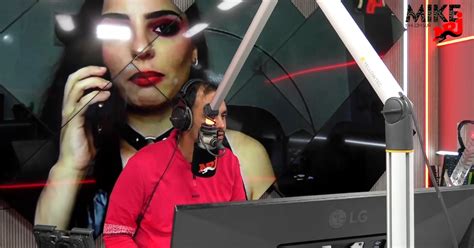 Déborah Coach En Bdsm Est De Retour Pour Une Séquence Olé Olé