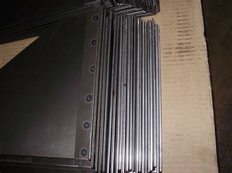 Металообработка от Алгара ООД Щанцоване и пробиване на метал Огъване и разкрояване на