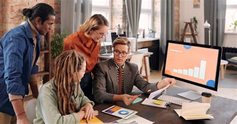 Navigating Gender Bias In The Workplace