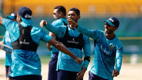 ৬ বোলার নিয়ে খেলবে বাংলাদেশ বাদ মাহমুদউল্লাহ
