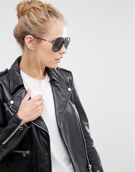 Quay Australia Needing Fame Aviator Sunglasses In Black