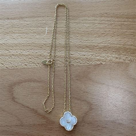 Sassy Angelネックレス ゴールド メルカリ