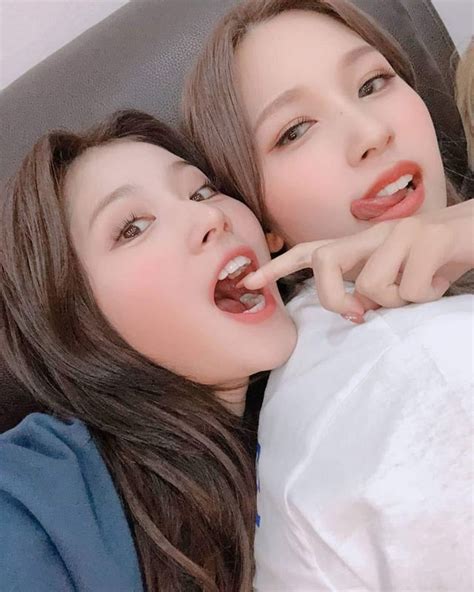 Damn~ That Tongue… R Twice Fap
