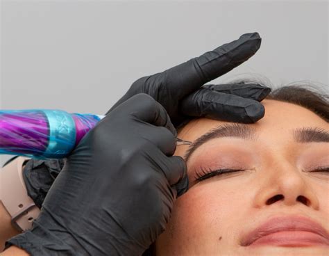 Hybrid Combo Brows Combine Microshading And Microblading