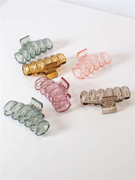 Hair Claw Styles By Soma