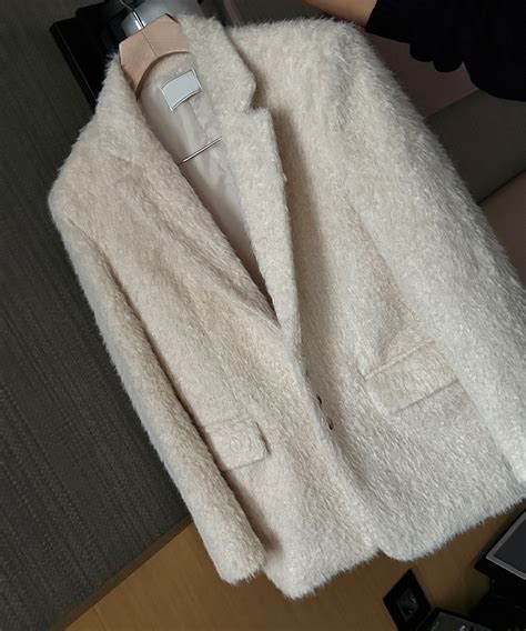 먼데이오프 로랑 모헤어 루즈핏 자켓 2color