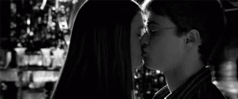 Ginny Weasley Harry Potter Kiss 