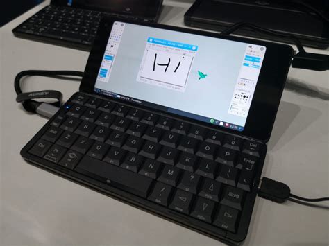 Mwc18 Gemini Pda From Planet Computers Coolsmartphone