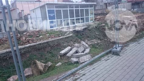 Пълен абсурд Nova Bg