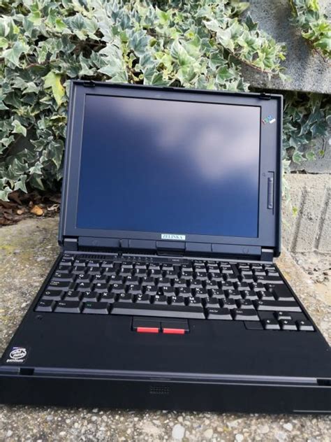 Vintage Ibm Thinkpad 380e Pentium Prenosni Računalnik