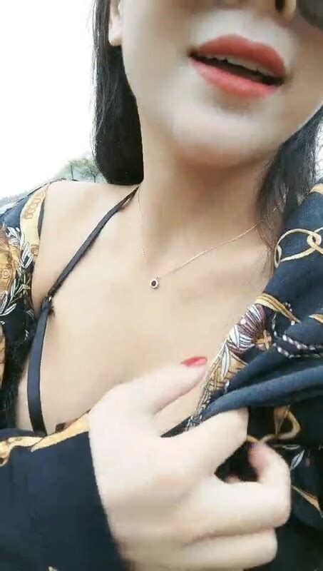 渣女來襲都市麗人到農村勾搭大叔艷遇當頭戶外做愛揉搓極品 MP4 196MB 自拍影片雲端下載 52AV手機A片王 52AV ONE