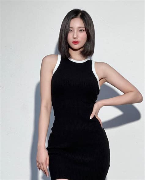 Yeah Shes Built Different Rkpopbeautiful