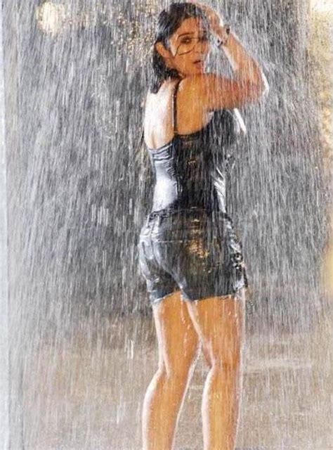 South Indian Actresses In Wet Saree Hot Show Photos Collect