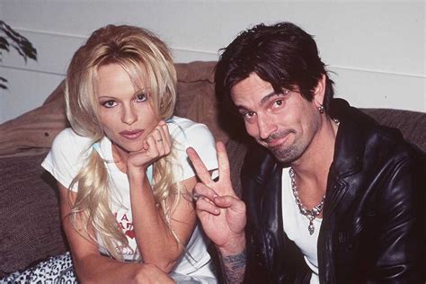 The Note Tommy Lee Wrote To Pamela Anderson After Pam And Tommy