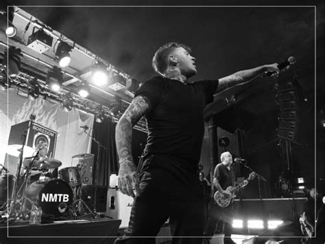 Sex Pistols And Frank Carter Live In London