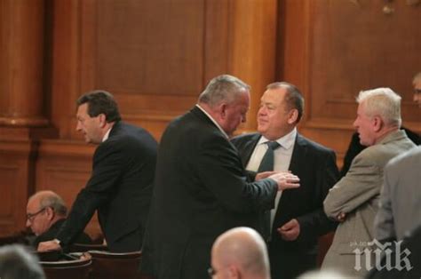 Народното събрание гласува правила за избор на членове в Инспектората към ВСС Информационна