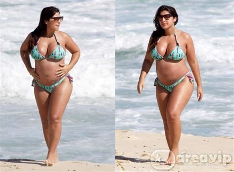 Hot Sexy Priscila Pires Bikini Pics