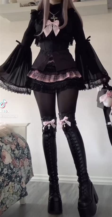 Best 13 Pastel Goth Outfit Artofit