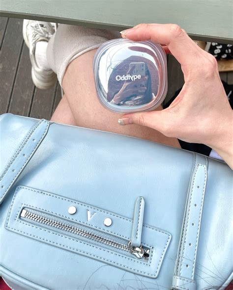 은별 ‧₊ ˚ 광고 저 이렇게 은은하게 예쁜 속광 만들어 주는 쿠션은 처음이에요♡̷̷̷ 제가 사용한 오드타입 스킨 싱크 업 쿠션 타입 지는 듀얼 보습 성분이