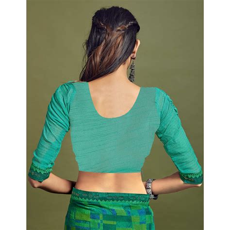 Green Geometric Printed Chiffon Saree