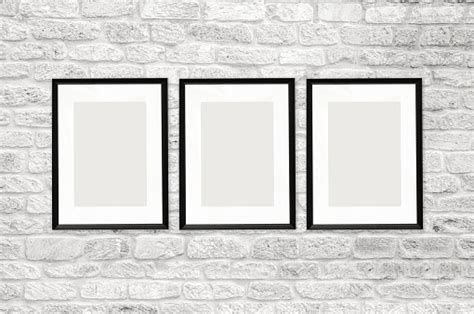 흰색 벽돌 벽 배경에 3 개의 검은 색 사진 프레임의 구성 사진의 빈 공백 모의 포스터 0명에 대한 스톡 사진 및 기타 이미지 Istock