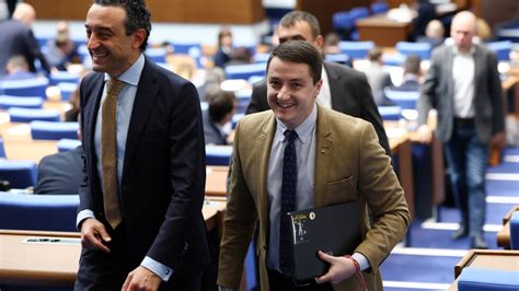 ПП изключи Лорер от партията поиска оставката на Божанков Nova