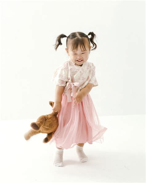 무명사진관 우리의 사랑은 알록달록🍭 무명사진관 수원세미웨딩 세미웨딩촬영 셀프웨딩촬영 수원사진관 수원커플사진 수원리마인드웨딩 리마인드촬영