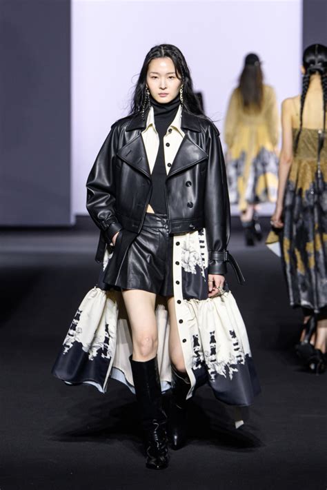 포토 서윤 화려한 스타일 그 자체 두칸 패션쇼 네이트 뉴스