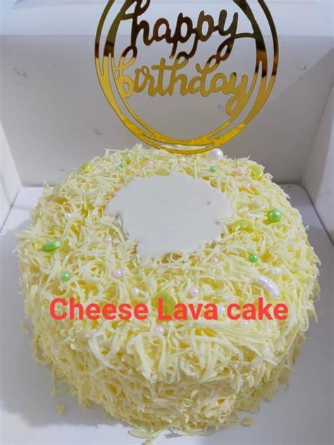 Uri Tailors 🙏 မိတ်ဆွေများရှင့် ကျန်းမာရေးကို ဂရုစိုက်ကြပါနော်🥰 👉 အပြင်ထွက်ရင် Mask တပ်ဖို့နှင့