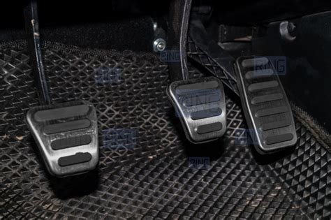 Купить Накладки на педали Sal-Man с черными резиновыми вставками для ...