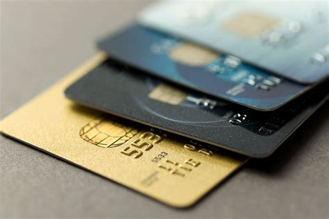 گواهی تمکن مالی برای صدور ویزا نمونه گواهی تمکن مالی ایوار