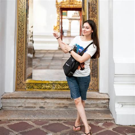 Memoona Qudooss Feet