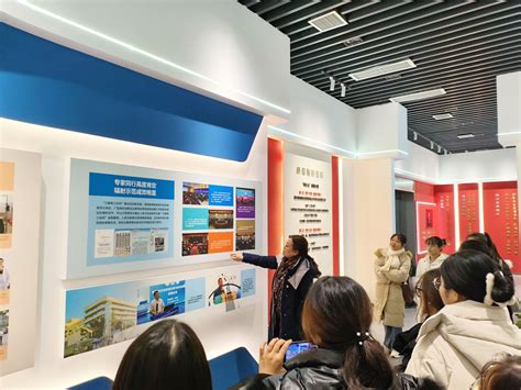 锤炼过硬作风我院学生第一党支部开展主题党日活动 文化与传媒学院